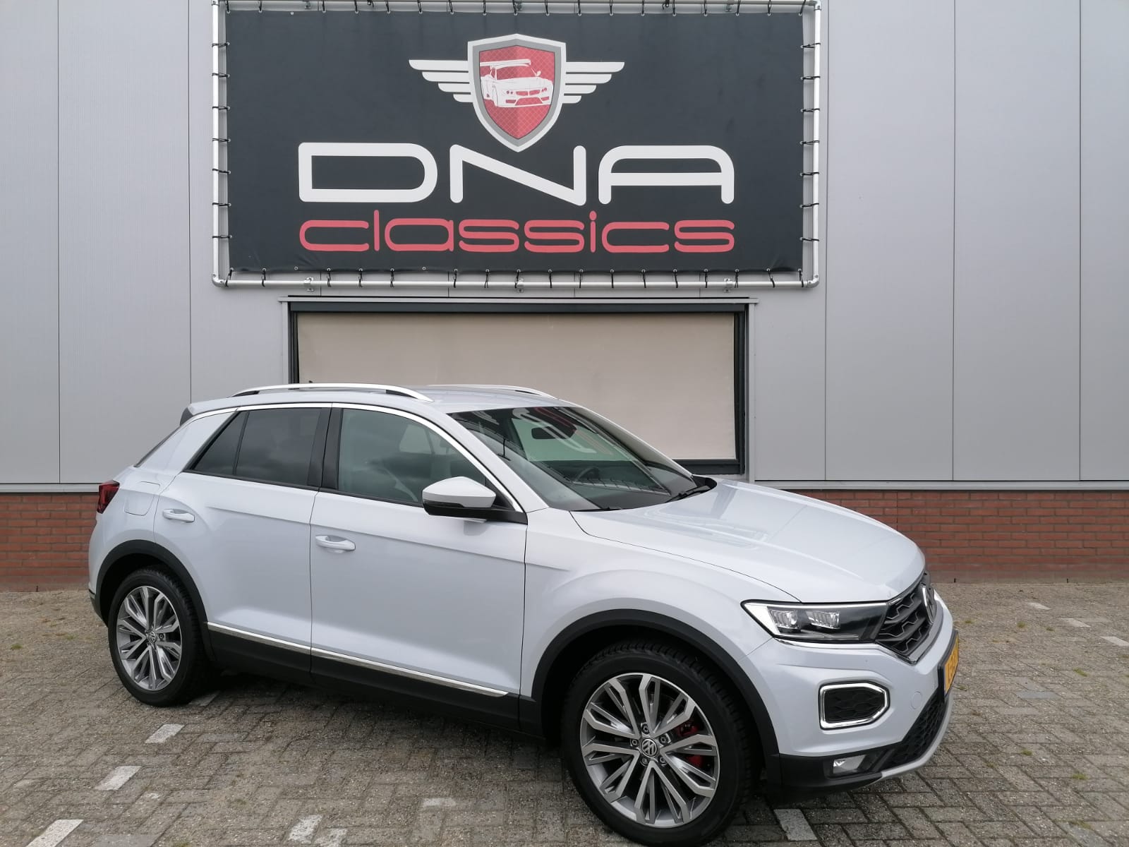 DNA Classics | Oldtimers, youngtimers en klassieke auto's